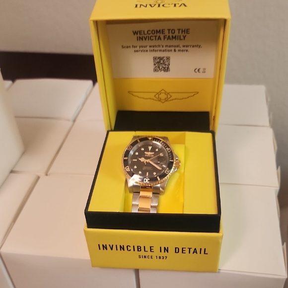 Invicta | Accessories | Invicta Black And Silver Dive Watch | Poshmark